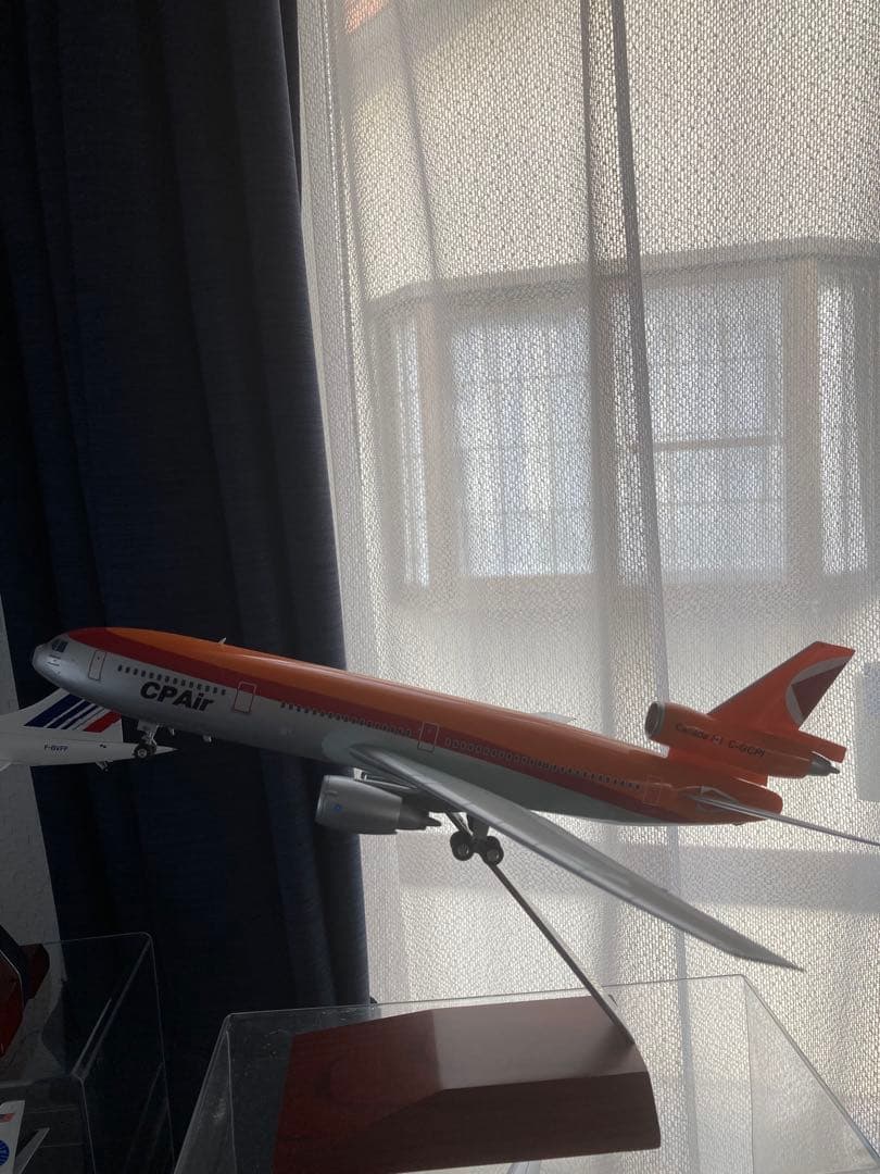 1/200 CP Air DC-10 航空機モデル オレンジ