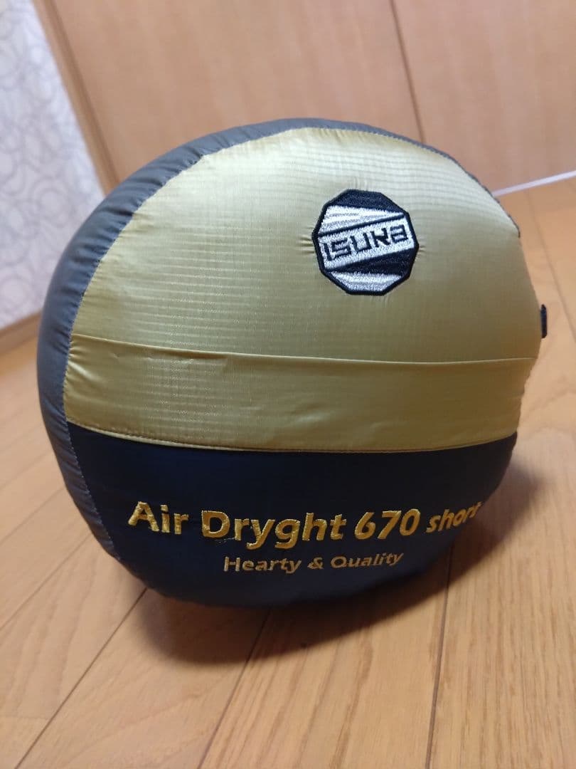 ISUKA Air Drygt 670 short シュラフ