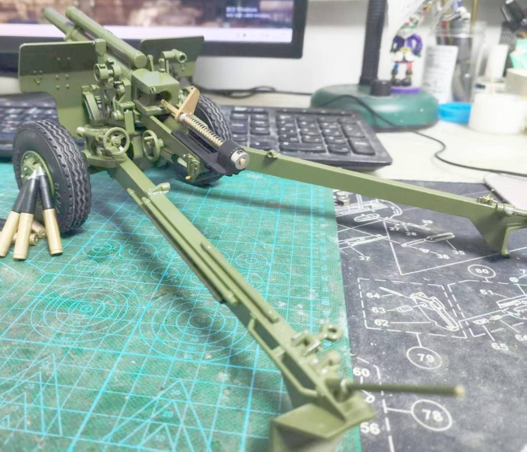105ｍｍ榴弾砲模型　1/16スケール　手作　新品