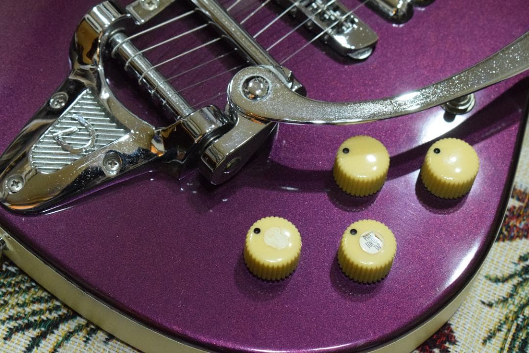 ギター Danelectro Hodad Purple