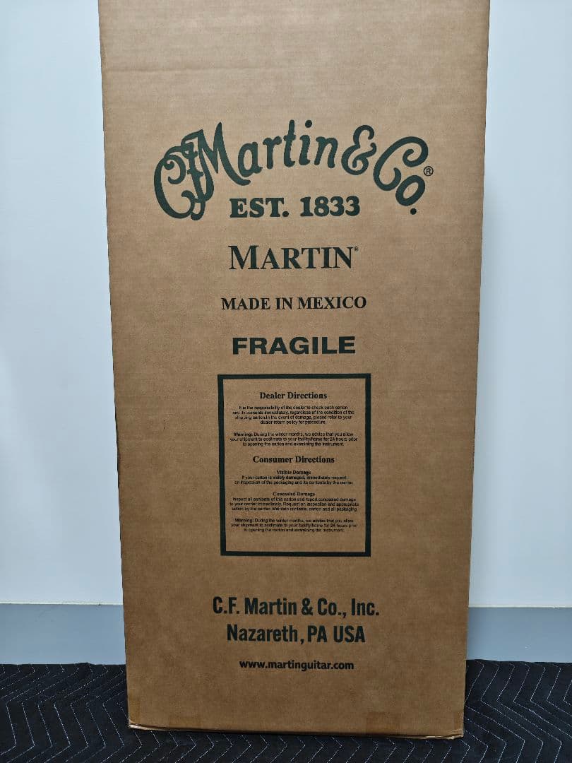 Martin GPC-11E 新品未使用品！