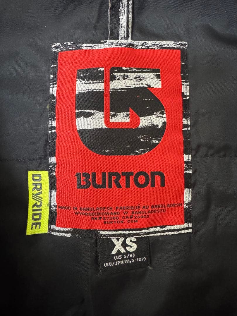 Burton チェック柄ジャケットとスノーボードパンツセット グローブ付き