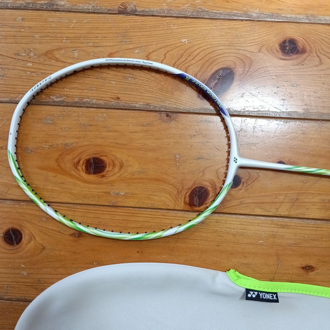 YONEX バド　ASTROX100ZVA ビクターアクセルセン　4U6 新品