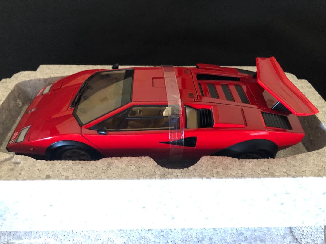 自動車 Autoart 1/18 Lamborghini Countach Red