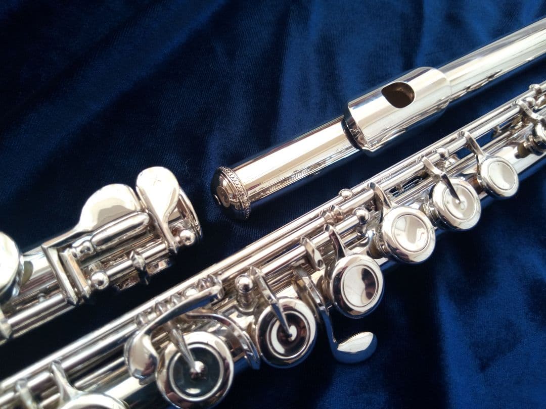 ♦フルメンテ済♦極上品♦総銀製♦ヤマハフルートハンドメイド　YFL63