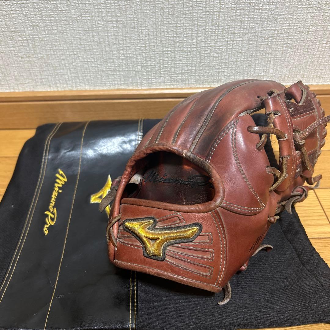 ミズノプロ硬式内野用グローブ