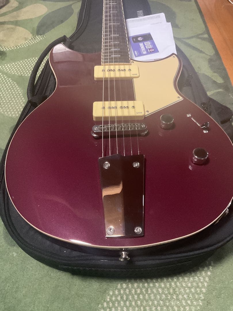 ギター Yamaha REVSTAR RSS02T