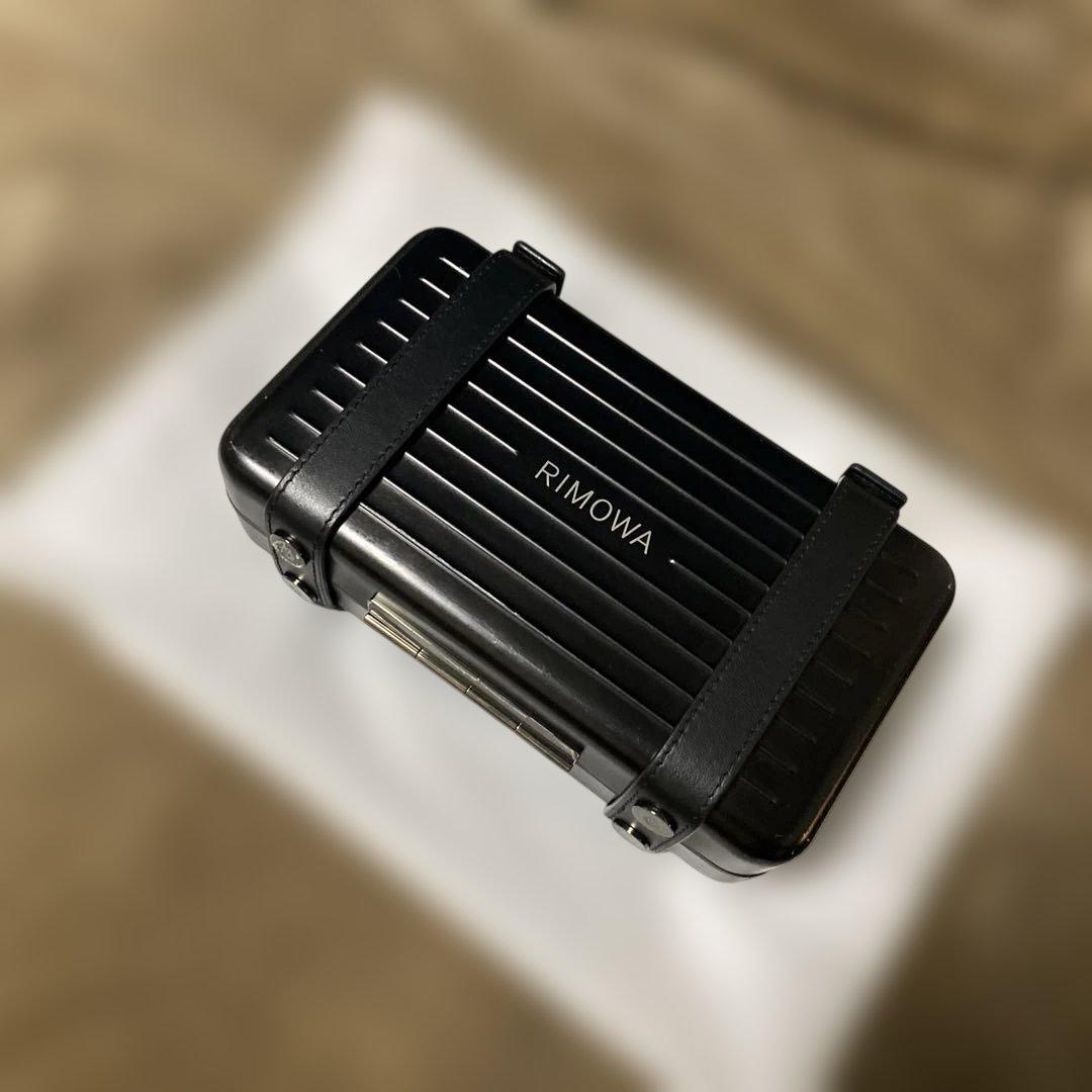 RIMOWA クロスボディバック【ブラック】