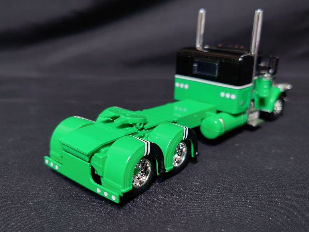 DCP1/64 Peterbilt389 アメリカトラック野郎 デコトラミニカー