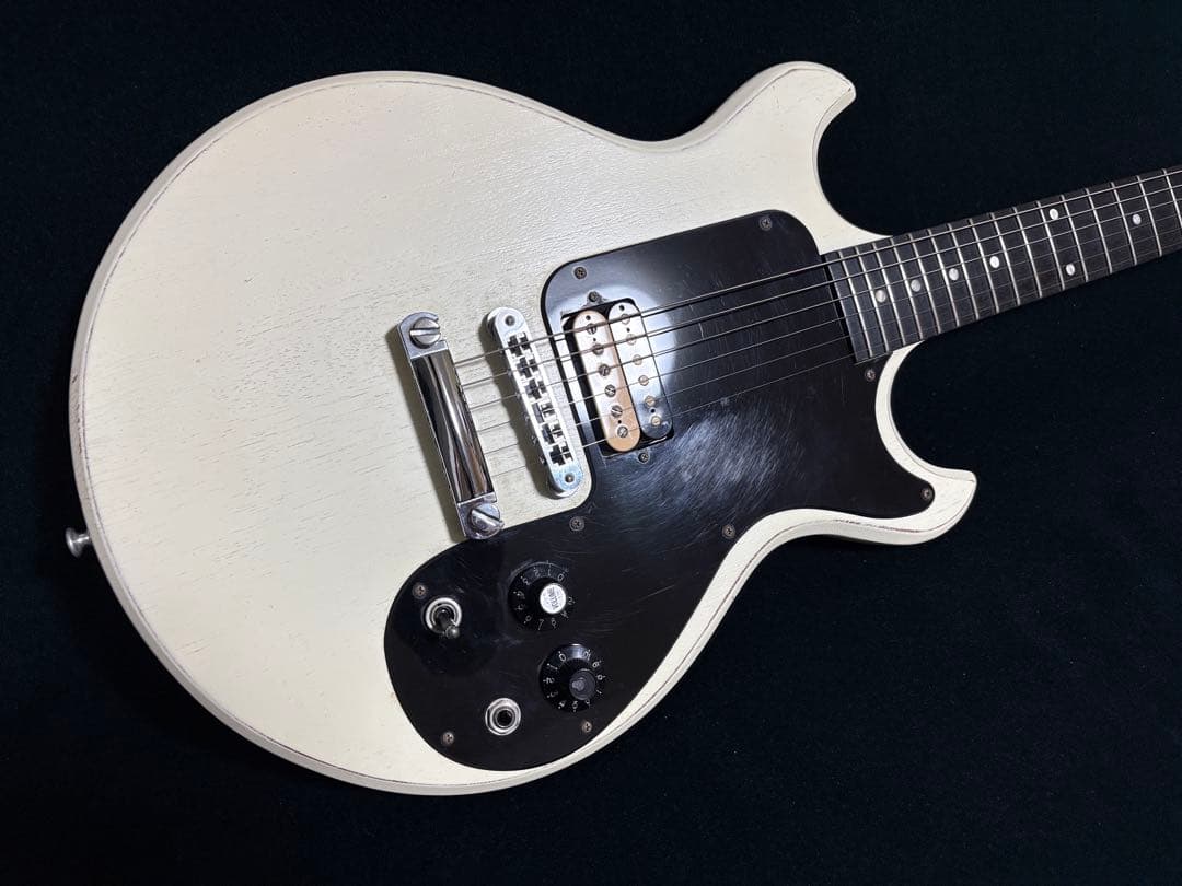 ギター Gibson Joan Jett Signature Melody Maker