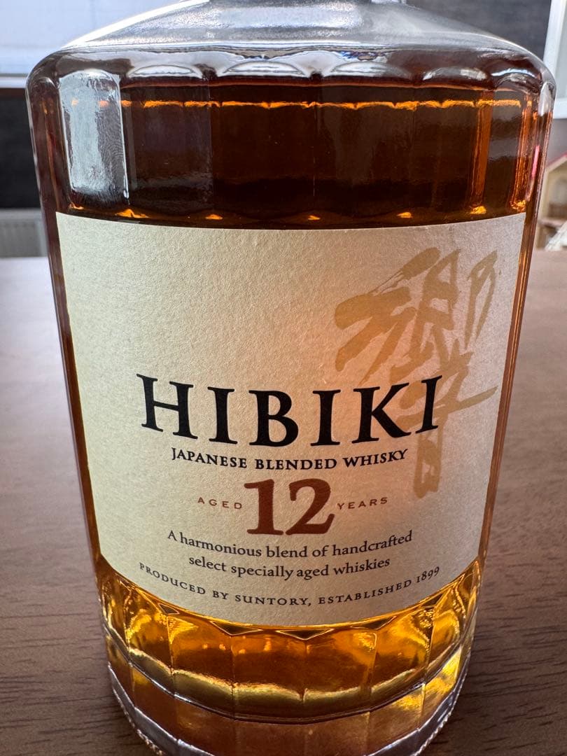 サントリーウイスキー　HIBIKI 響　12年 700ml 未開封