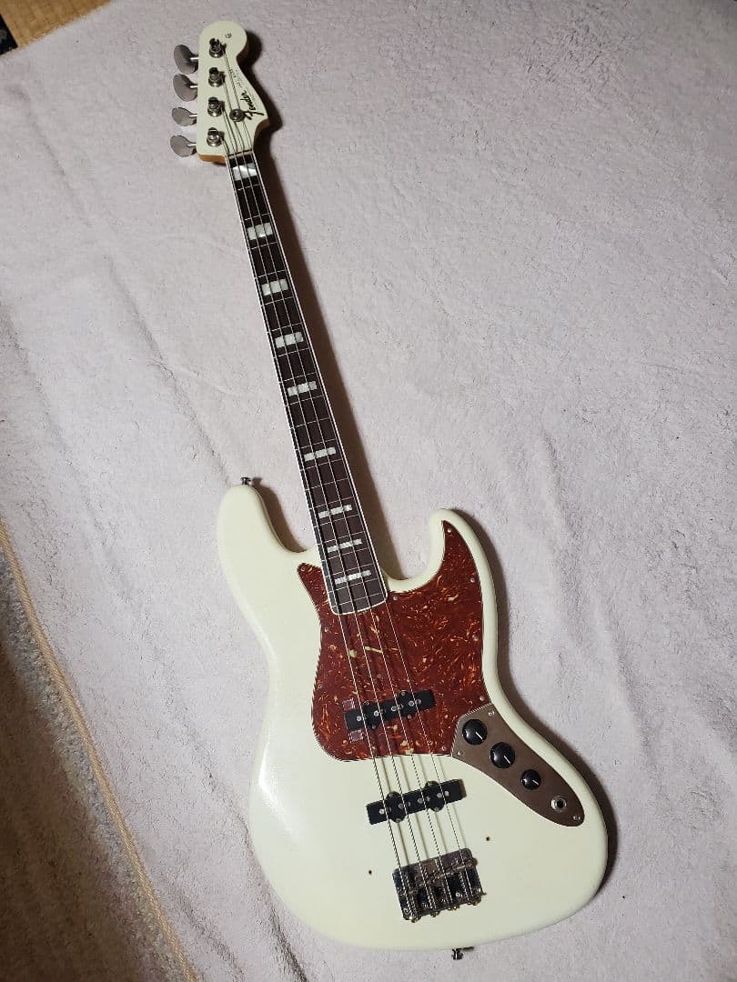 交渉可 Fender Custom Shop 1966 Jazz Bass CC