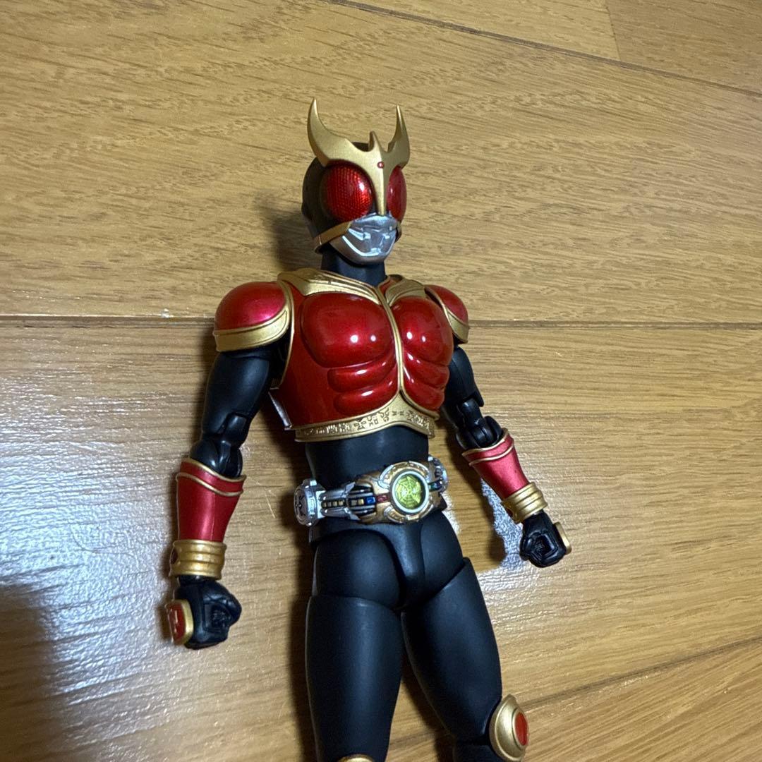 S.H.Figuarts 真骨彫製法　仮面ライダークウガ　ライジングマイティ