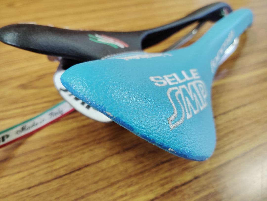 Selle SMP Forma Limited Edition サドル