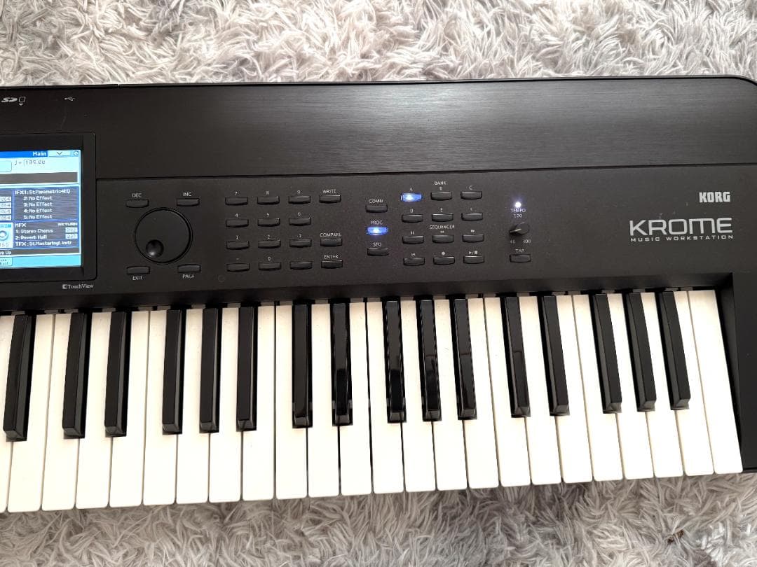【美品】KORG KROME 73 シンセ ペダル＆キャリーバッグ付