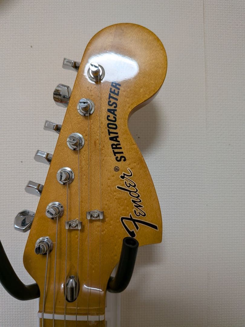 Fender Vintera II 70s Stratocaster 白ホワイト