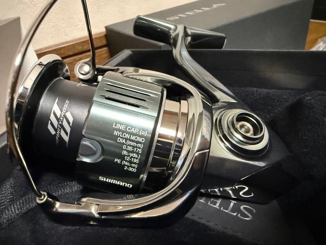 シマノ 22ステラ C5000XGスピニング リール SHIMANO 4000