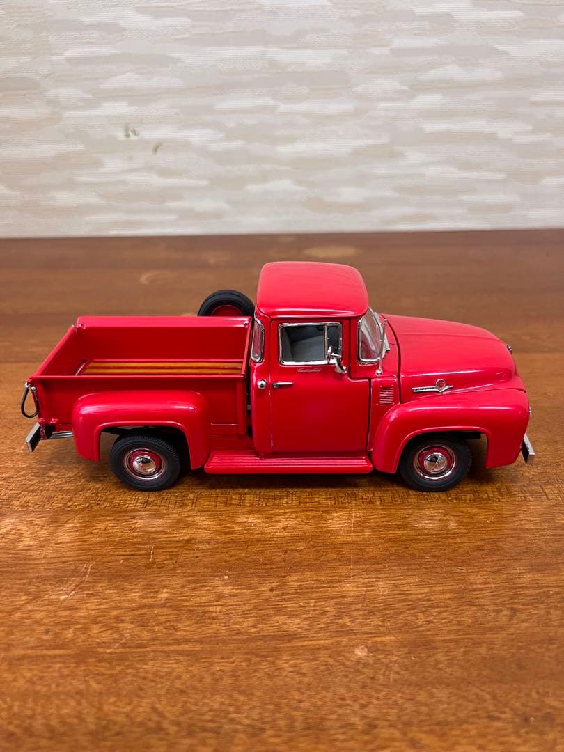 No185 ミニカー1/24 1956 FORD F-100 PICKUP