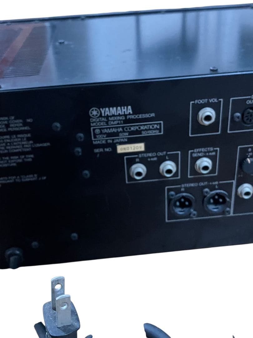 Yamaha DMP11 アナログミキサー