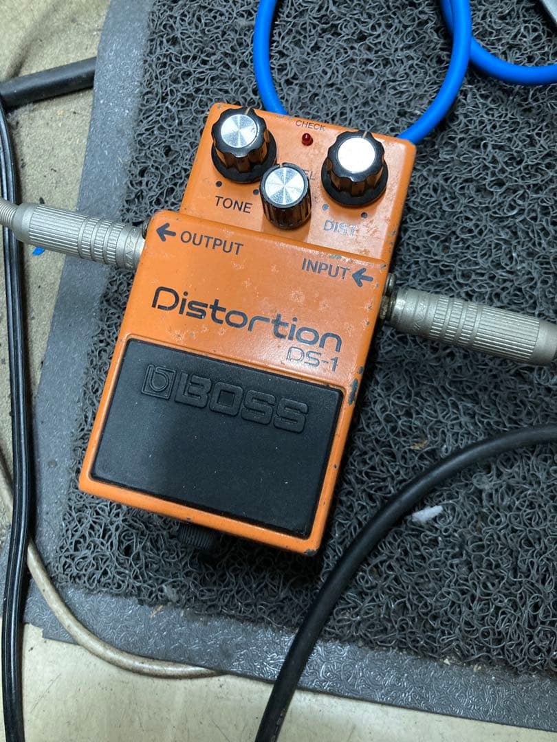 BOSS DS-1 ディストーションペダル日本製