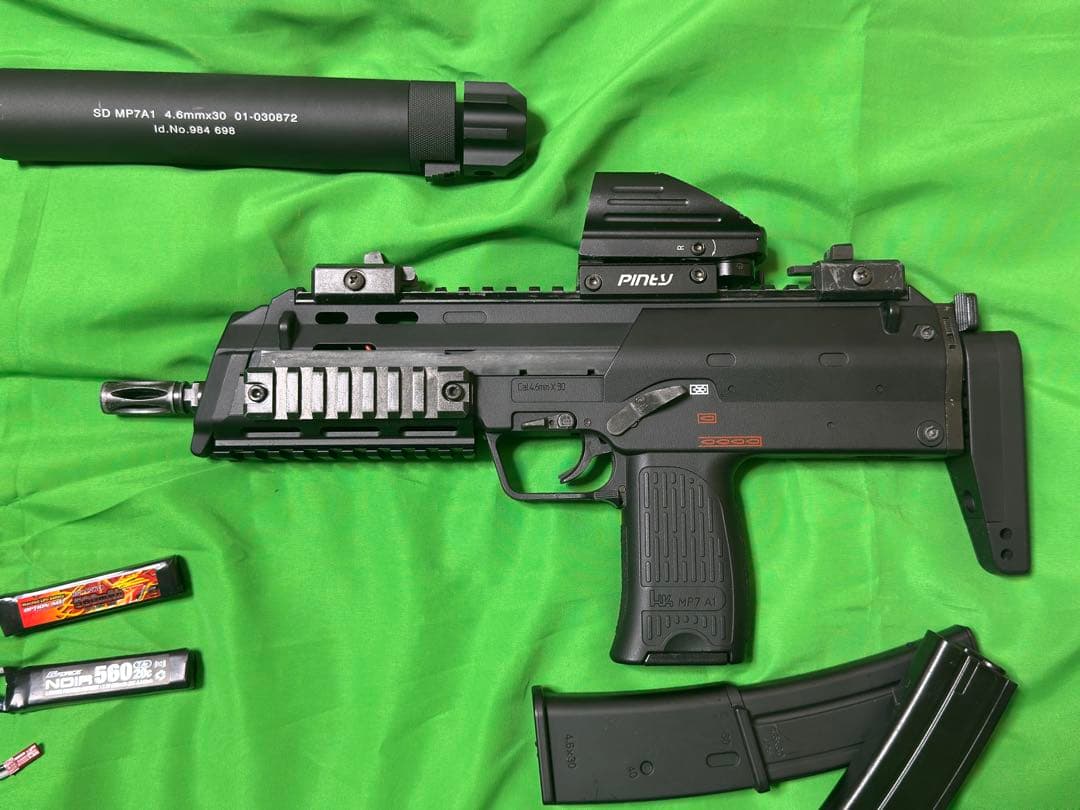 【強化済】【サプレッサー付】TOKYO MARUI MP7 ブラック