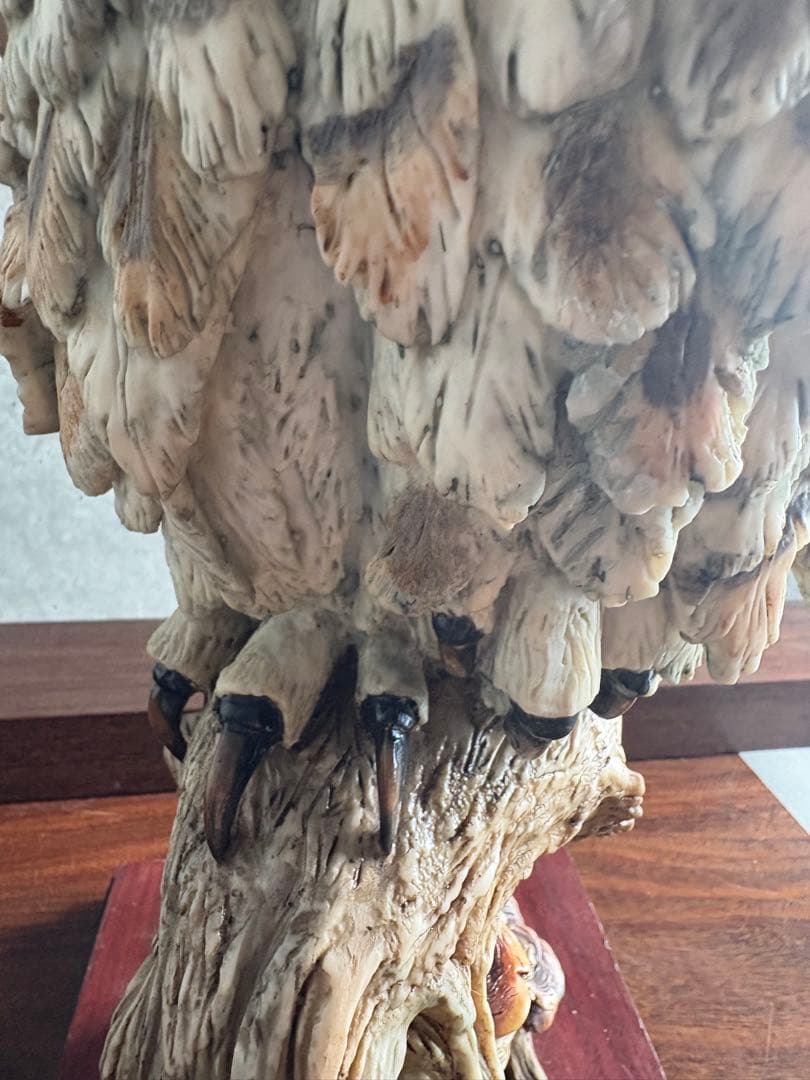 ワシミミズク　大きな置物　高さ57cm、18.8.kg フクロウ科　アンティーク