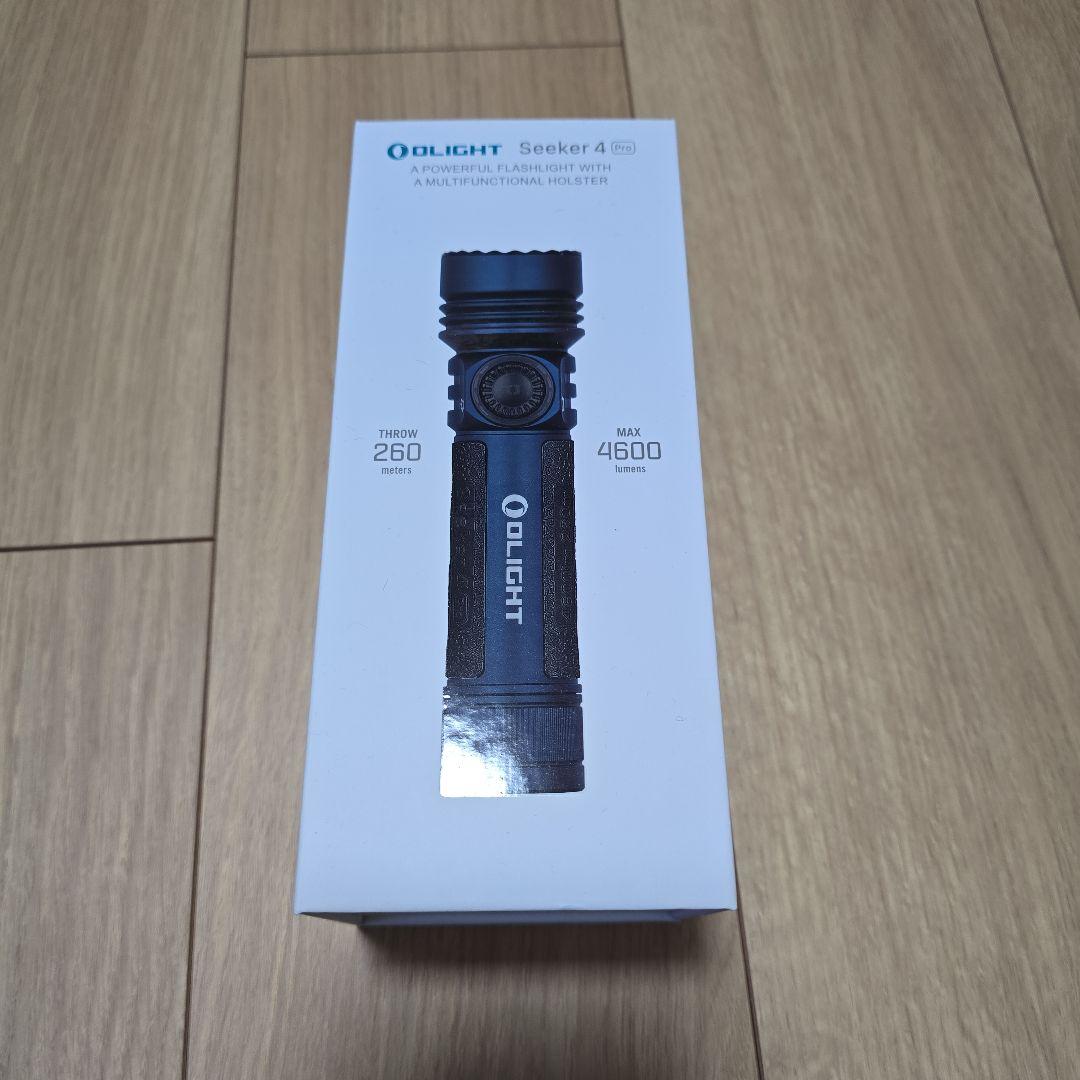 OLIGHT Seeker 4 Pro 懐中電灯