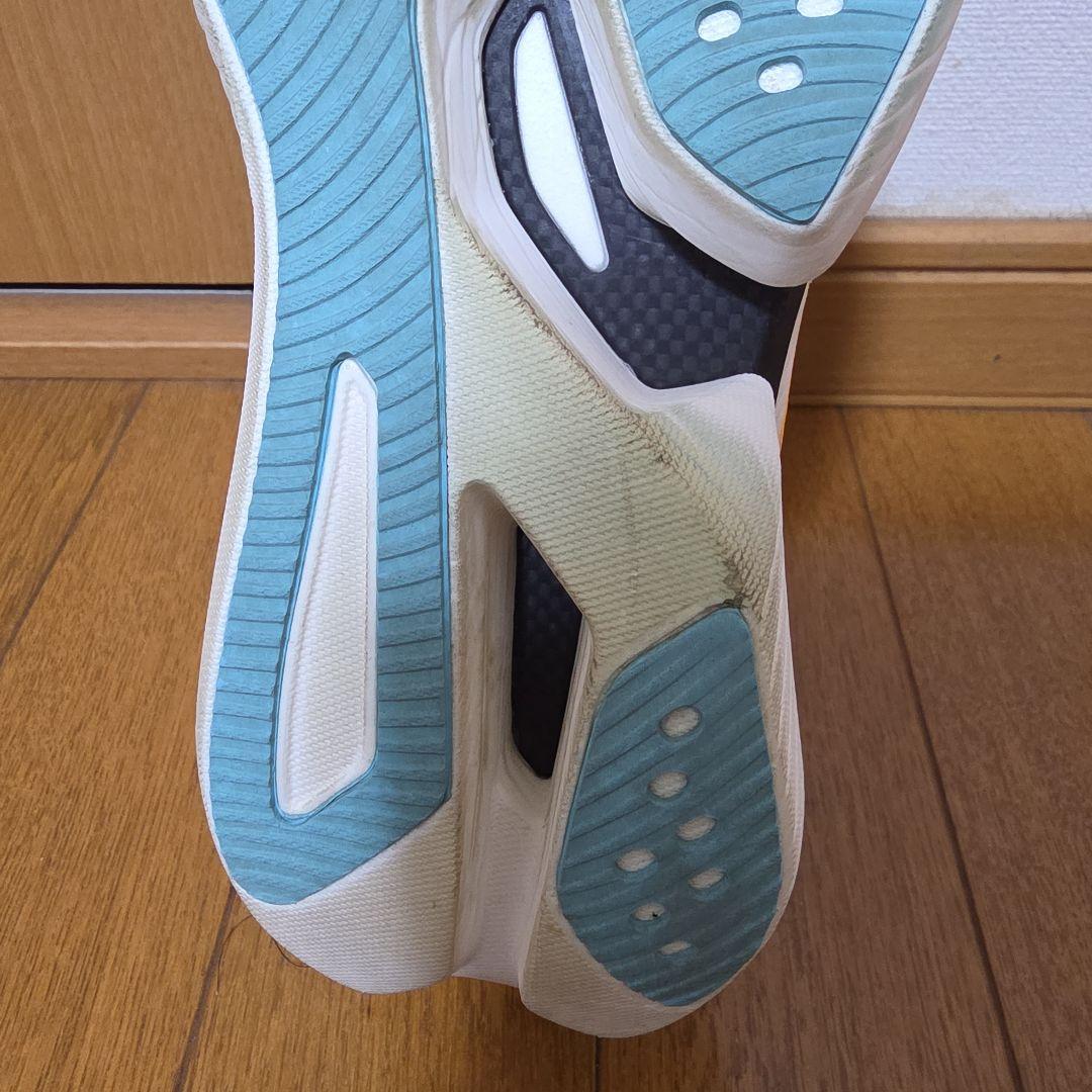HOKA CIELO X1 　レーシングシューズ