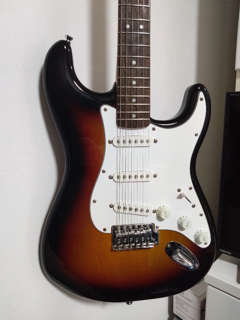 つ*ゆ様 Squier by Fender Affinity ストラトキャスター