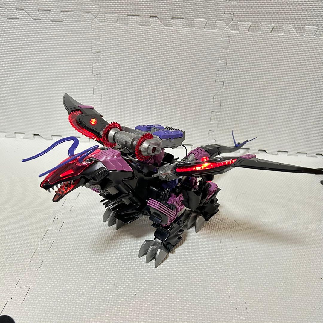 完品 旧ゾイド ギルベイダー メカ生体版 昭和版 発光・動作確認済 ZOIDS