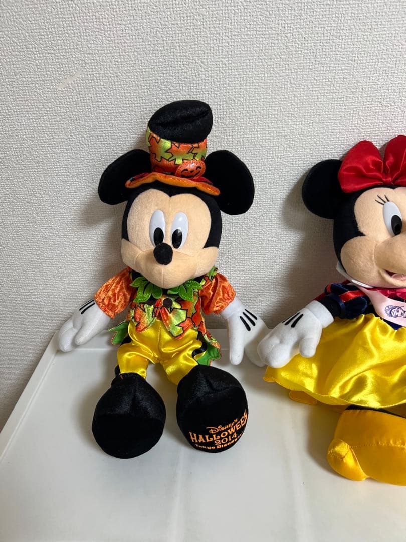 ディズニーミッキー、ミニーちゃんのぬいぐるみがハロウィン）