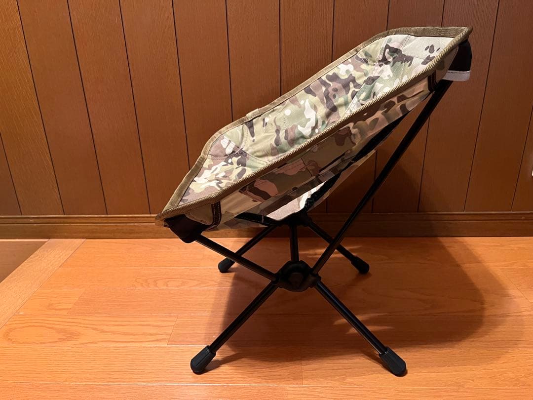 美品ヘリノックス小型折りたたみチェア Tac.Chair Mini マルチカム