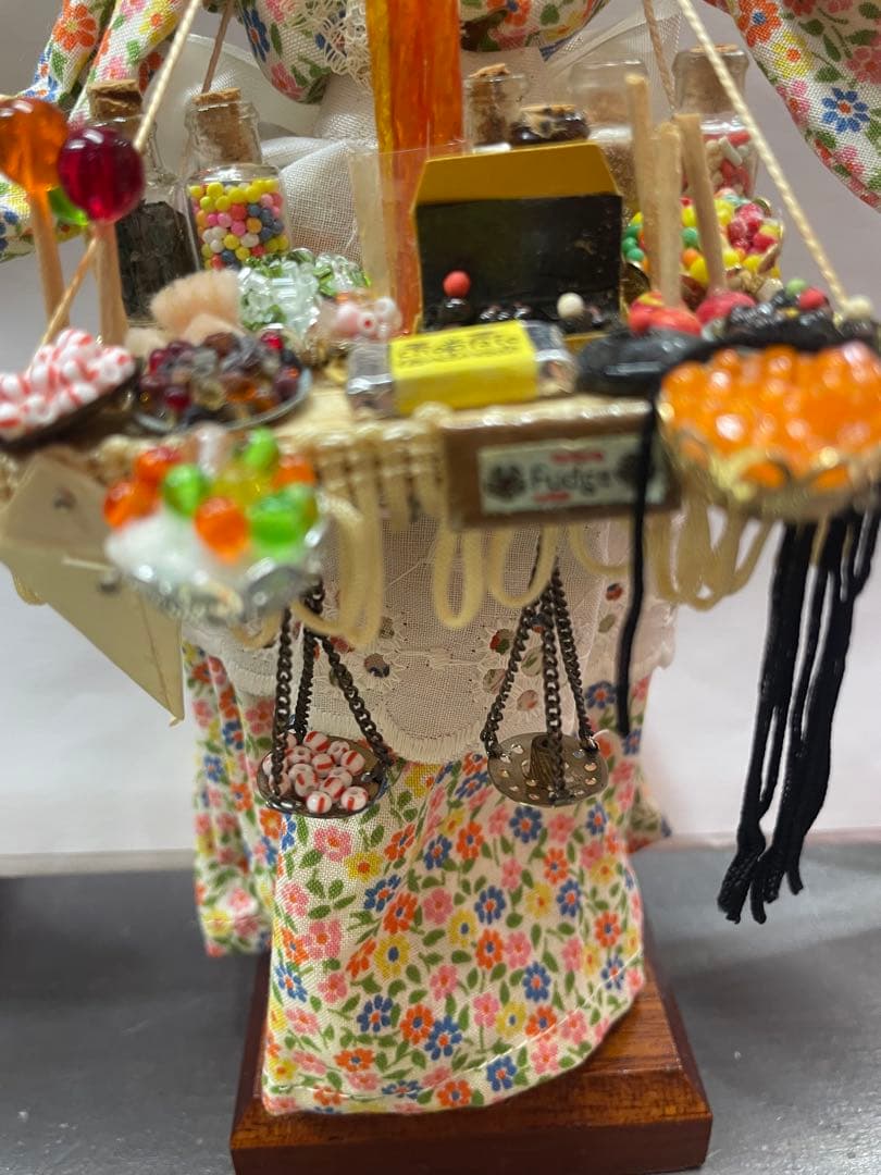 Granny Sweet Seller Doll お菓子売り人形　アンティーク