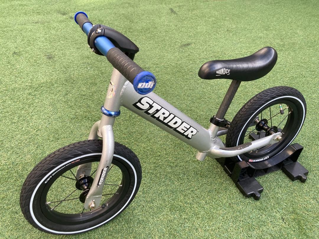 striderpro ストライダープロ　シルバー　カーボンシートポスト　カスタム