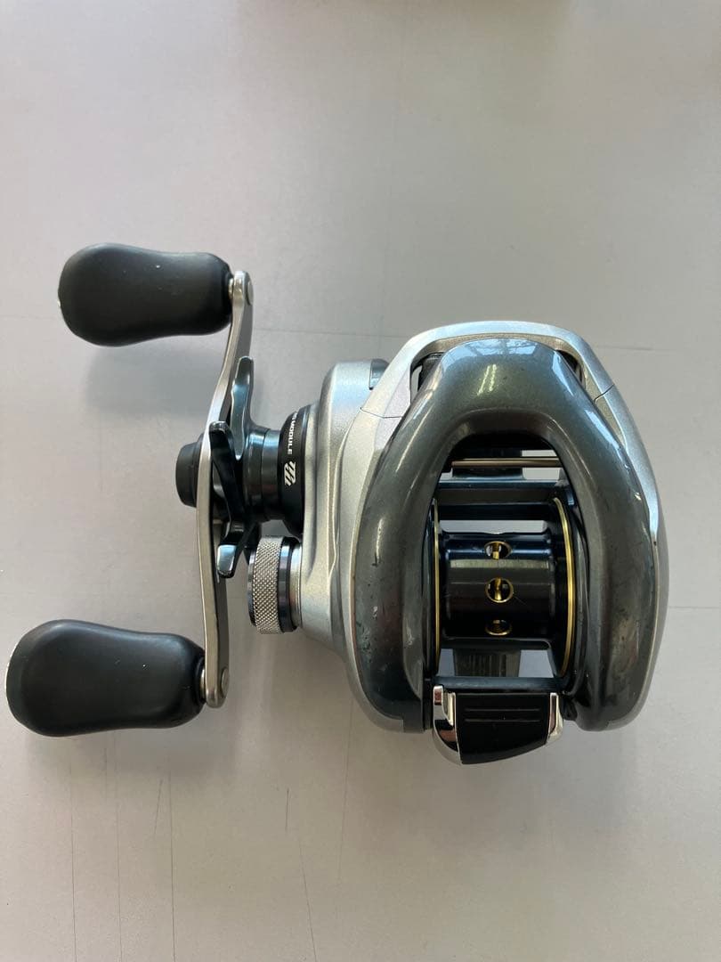 Shimano 13 nium HG ベイトリール