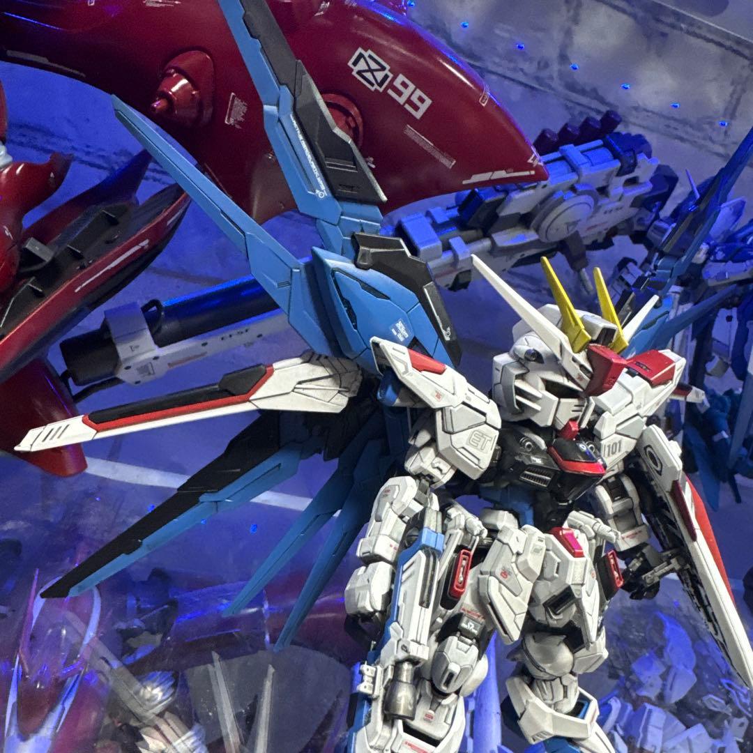 MGSD フリーダムガンダム　塗装完成品