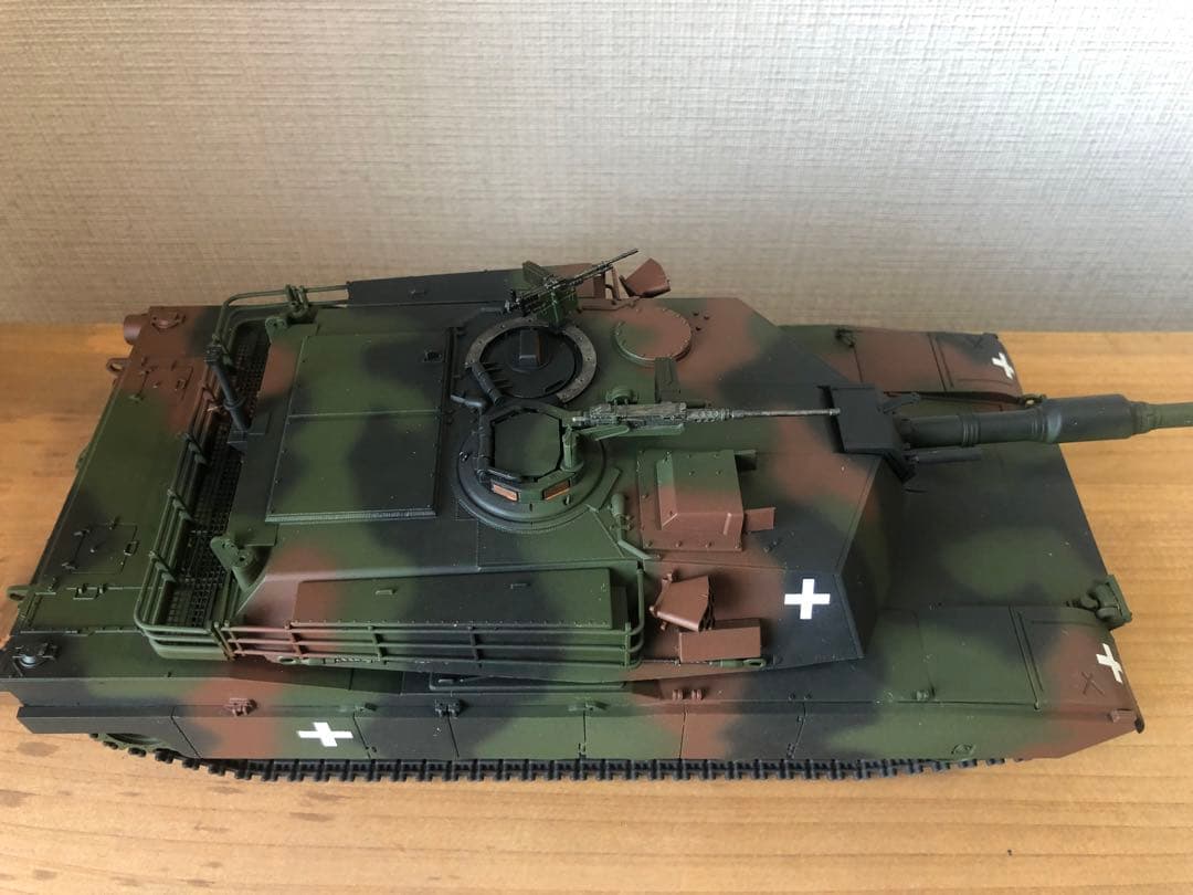 軍　M1A1 戦車　プラモデル