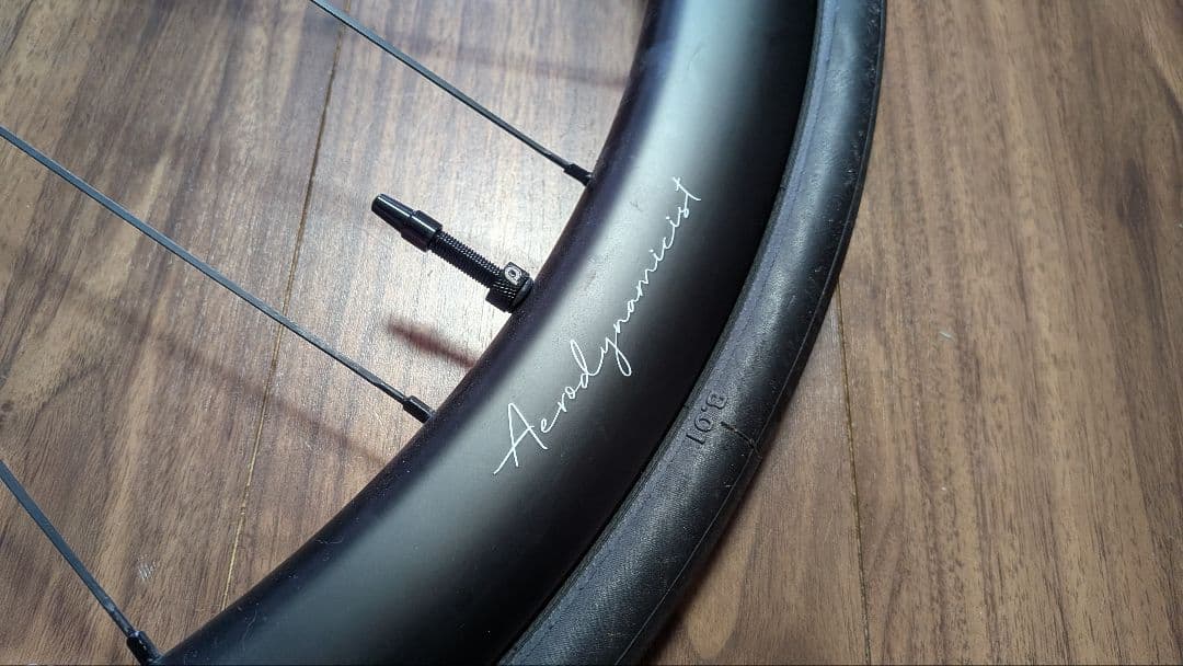 HUNT 44 Aerodynamicist Carbon Disc ホイール