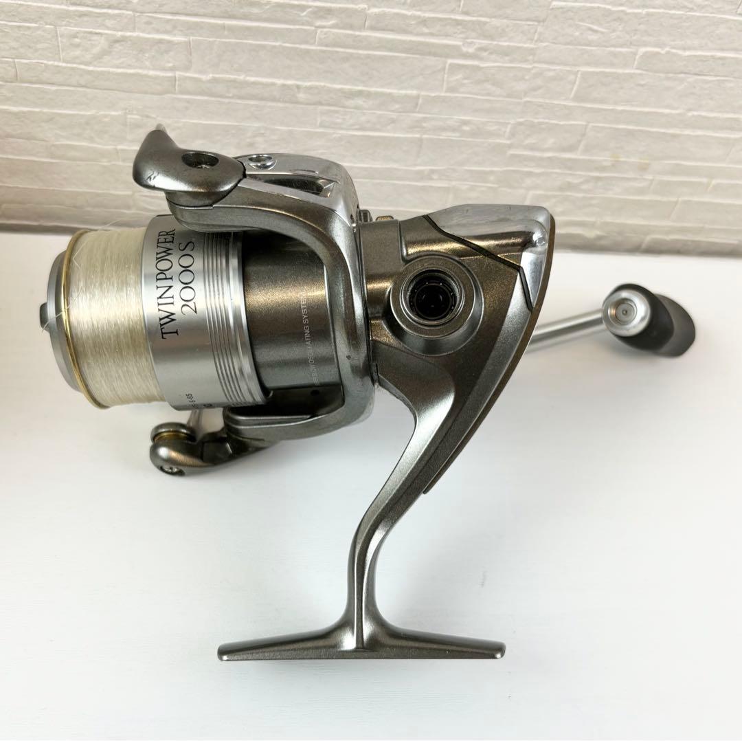 TWIN POWER 2000S SHIMANO シマノリール　ツインパワー
