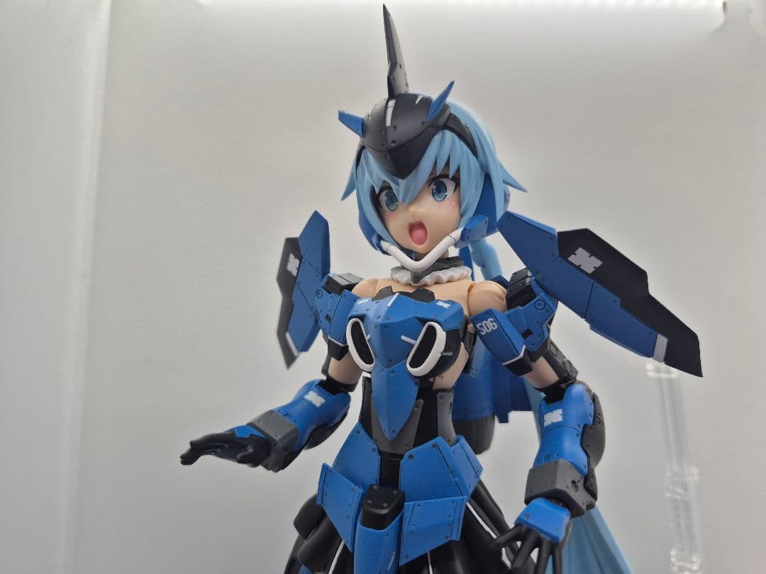 フレームアームズガール　スティレット　グランデスケール　塗装済み