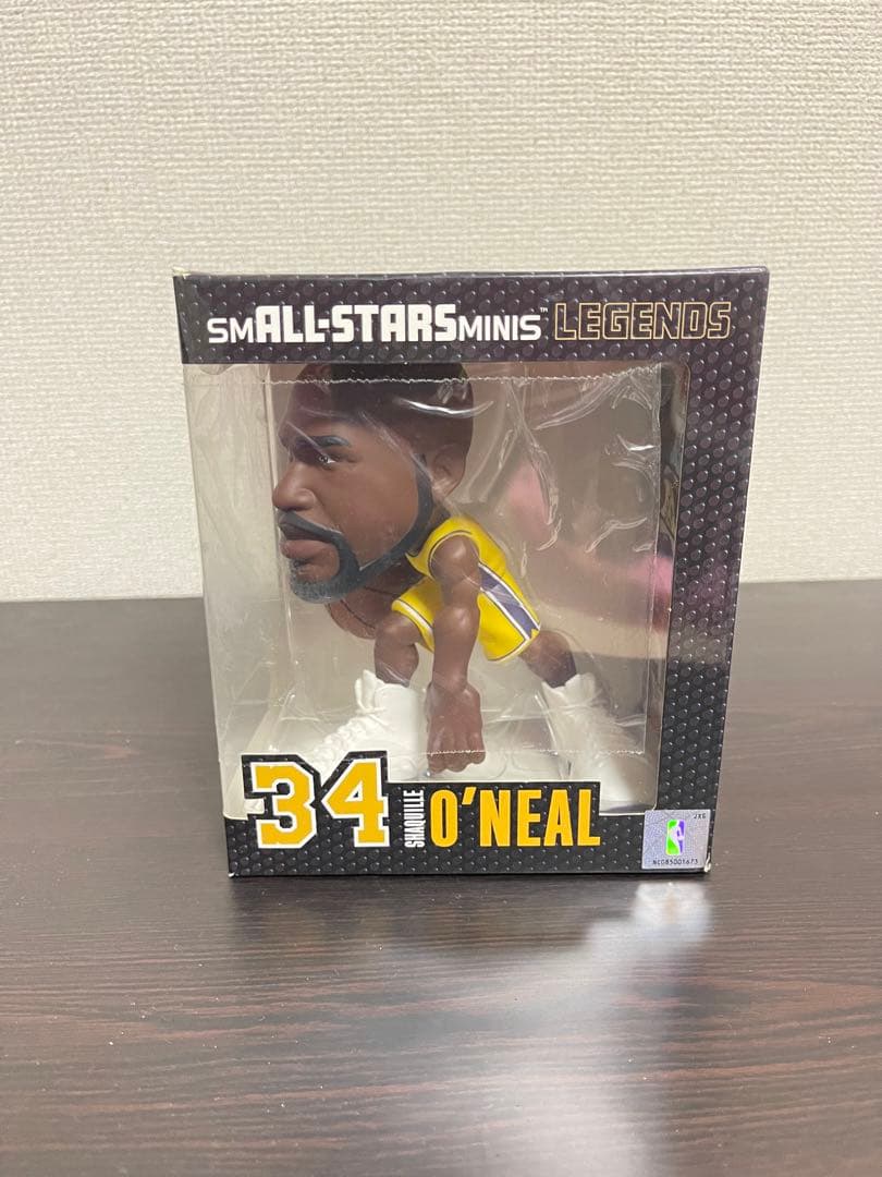 NBAレブロンSMALL-STARSMINIS フィギュア セット