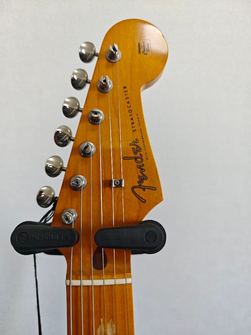 Fender Japan ST57-55 Sunburst Eシリアル