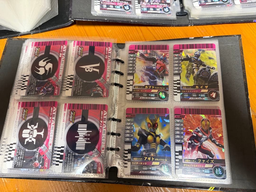 仮面ライダー　ガンバライド　ゴールドコンプ他多数カードとカードバトル機