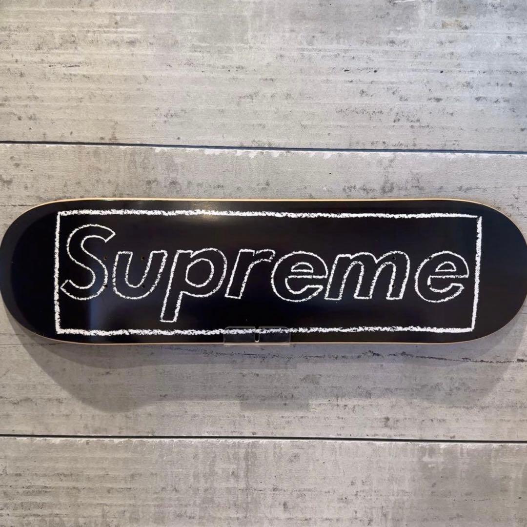 スケートボード KAWS Chalk Logo Skateboard Deck Sup