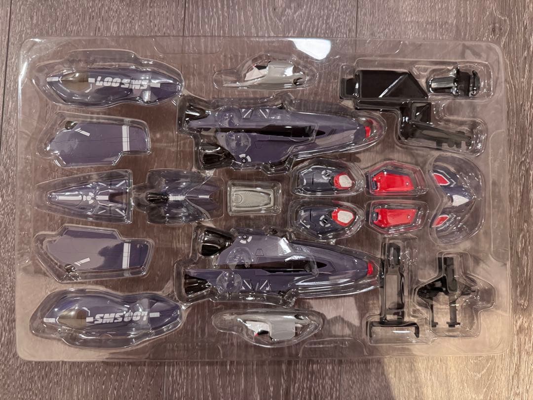 【中古美品】DX超合金 VF-25F スーパーメサイアバルキリー リバイバル
