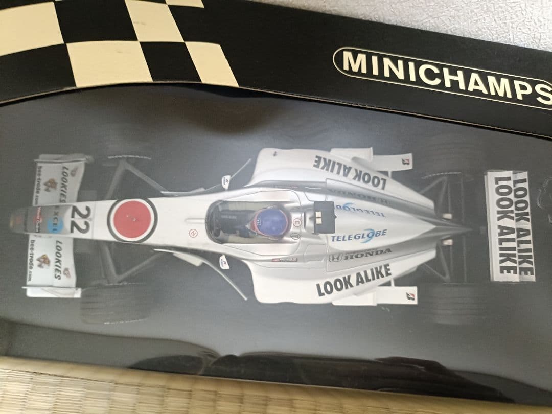 MINICHAMPS　F1 1:18 ミニカー