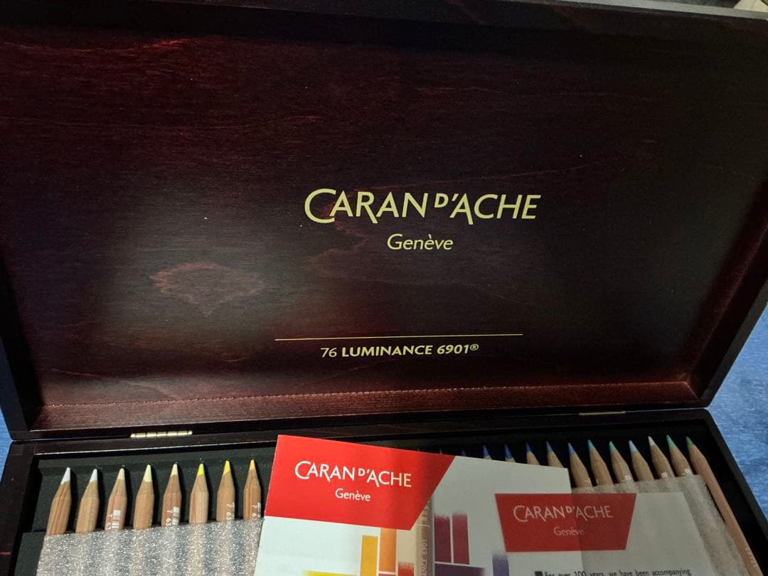 CARAN D'ACHE LUMINANCE6901(WoodenBOX)76色