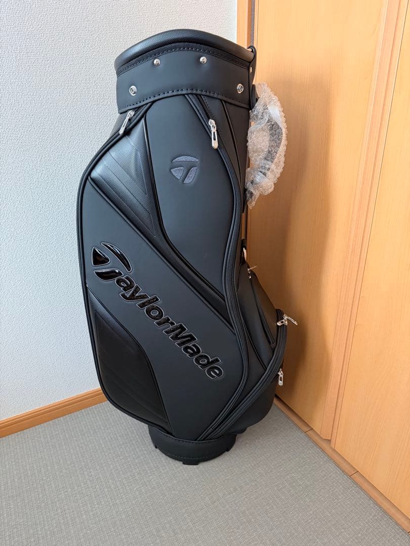 TaylorMade ブラック キャディバッグ