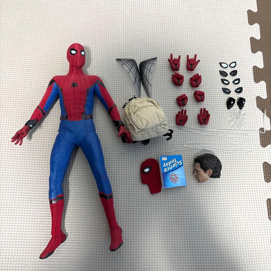 hot toys スパイダーマン フィギュア 可動式 付属品付き