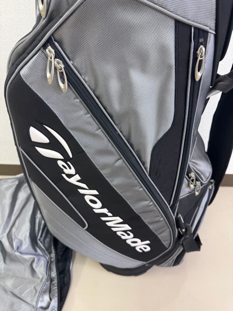 TaylorMade テーラーメイド キャディバッグ ゴルフバッグ　フードあり